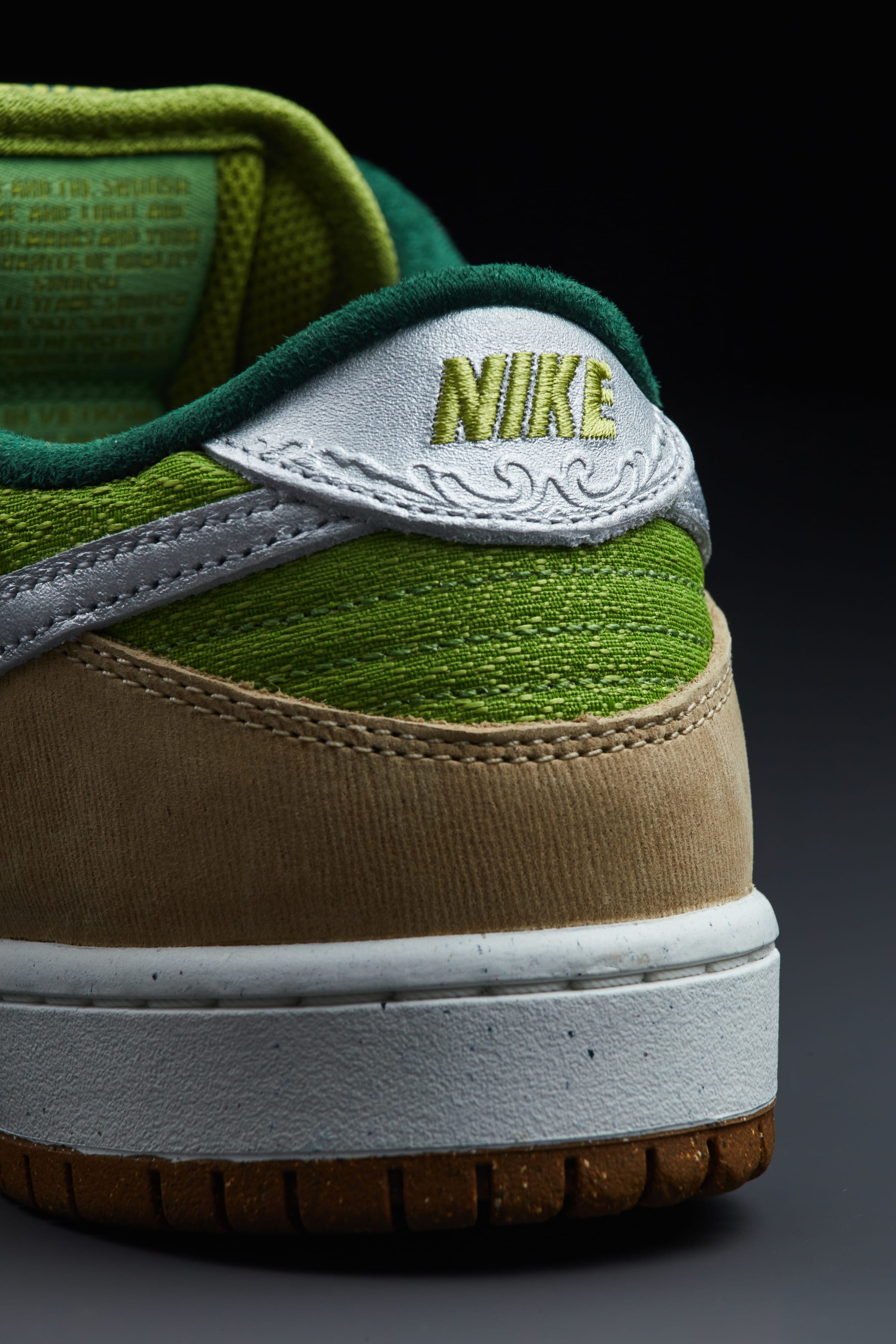 A Review Of The Nike SB Dunk Low Pro Sneakers